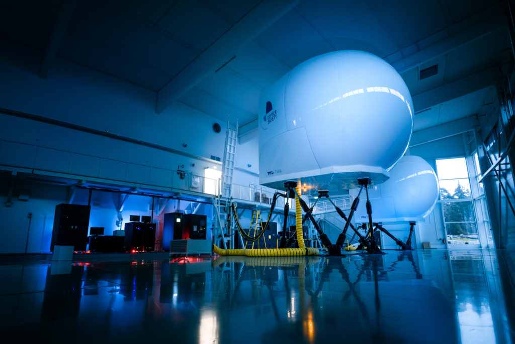 How the latest flight simulators help training and testing | Aerospace ...