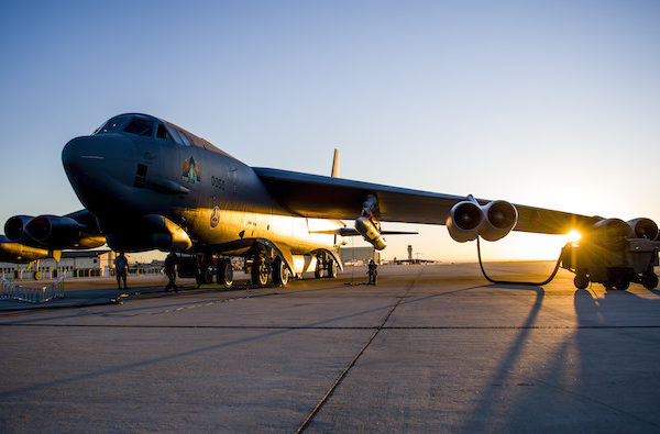 US Air Force engineers prepare rocket sled for hypersonic ground tests ...